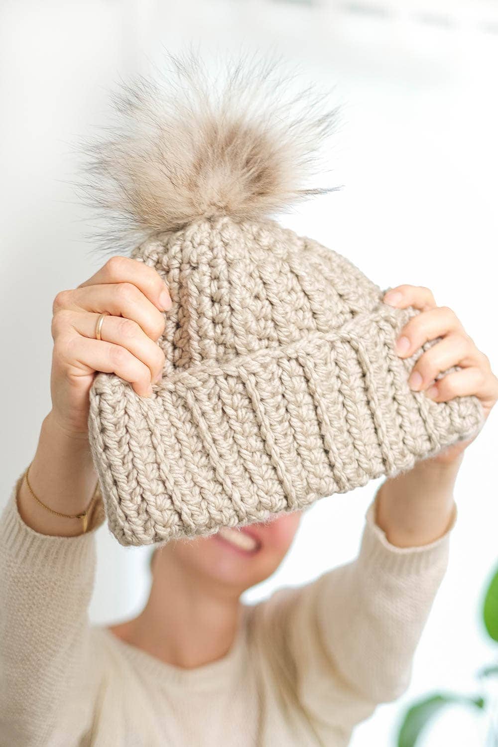 Free Pattern - Chunky Crochet Beanie for Beginners+Video